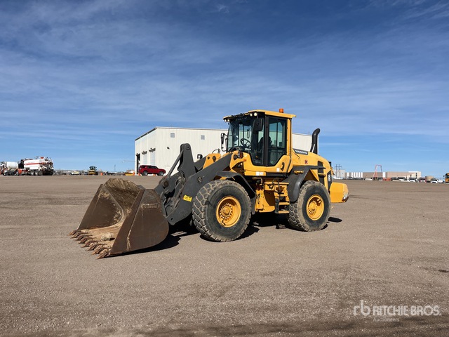 2015 Volvo L90G Wheel Loader | Ritchie Bros. Auctioneers