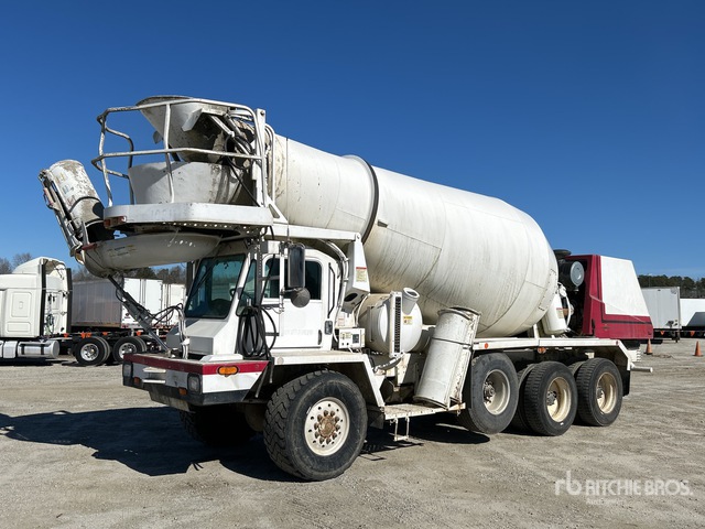 2006 Oshkosh S Series 8x6 Front Discharge Mixer Truck | Ritchie Bros ...