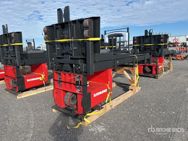 2023 Raymond 560-OPC30TT 3000 lb Order Picker | Ritchie Bros. Auctioneers