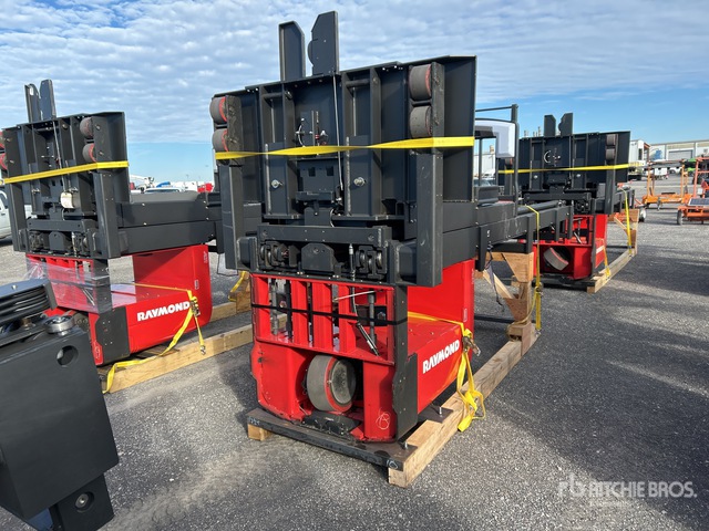2023 Raymond 560-OPC30TT 3000 lb Order Picker | Ritchie Bros. Auctioneers