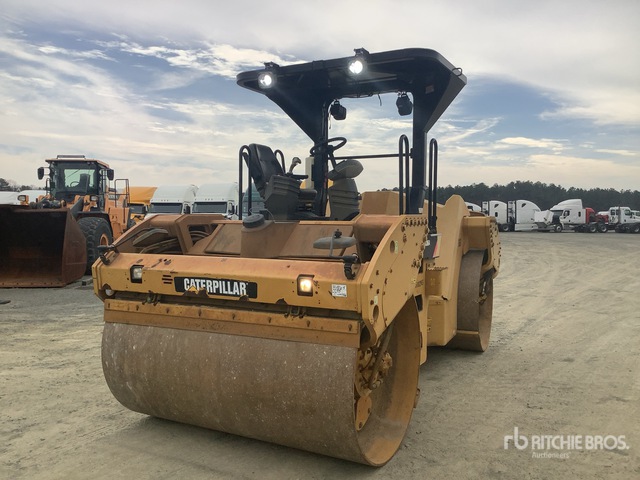 2015 Cat CB64 Double Drum Roller | Ritchie Bros. Auctioneers