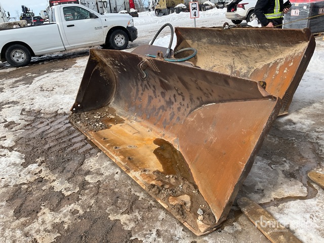 Cat 120 in Q/C Side Dump Wheel Loader Bucket - Fits Cat | Ritchie Bros ...