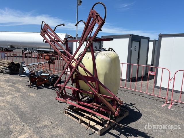 Hardi NK600 7 m 3-Point Hitch Sprayer | Ritchie Bros. Auctioneers