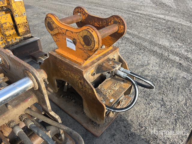 27 in Plate Compactor Attachment | Ritchie Bros. Auctioneers