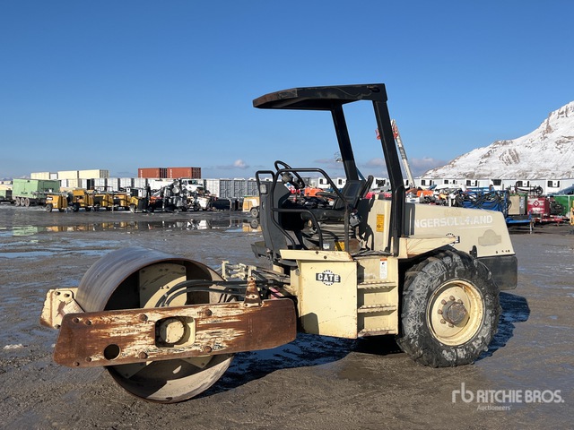 2000 Ingersoll Rand SD-70D Smooth Drum Compactor | Ritchie Bros ...