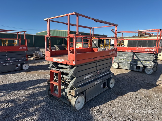 2018 Skyjack SJIII 4632 Electric Scissor Lift | Ritchie Bros. Auctioneers