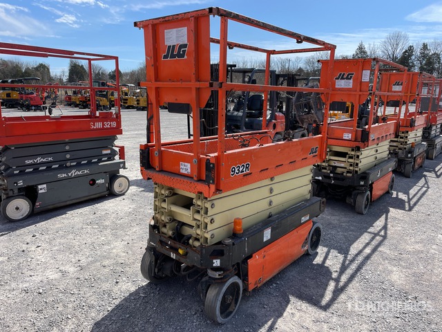 2018 JLG 1932R Electric Scissor Lift | Ritchie Bros. Auctioneers