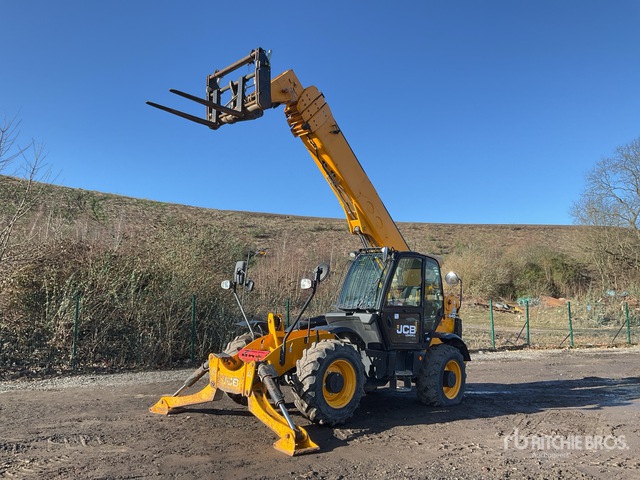 2017 JCB 540-170 Telehandler | Ritchie Bros. Auctioneers