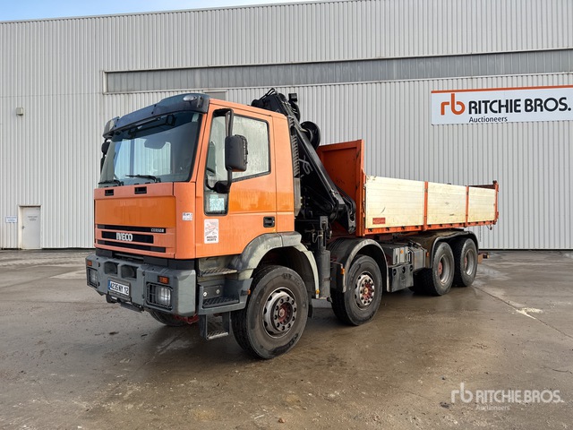 2006 Hiab 166E-5 HI-PRO 5600 kg on 2003 Iveco Cursor 8x4 Camion Benne ...