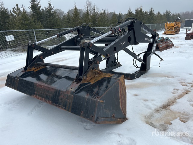 New Holland 7614 Front Loader Attachment | Ritchie Bros. Auctioneers