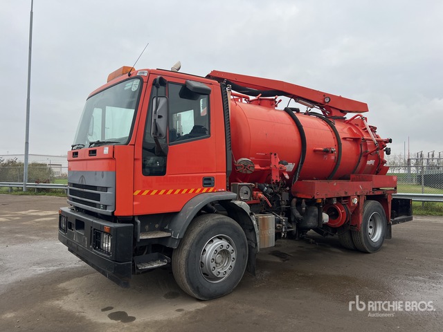 2004 Whale Tankers on 2005 Seddon Atkinson R518240NSD 4x2 COE Vacuum ...