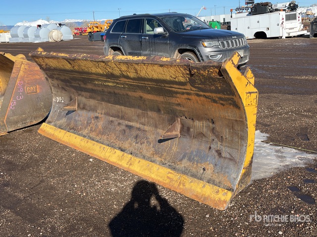 144 in Dozer Blade | Ritchie Bros. Auctioneers