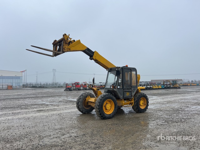 JCB 525-67 Telehandler | Ritchie Bros. Auctioneers