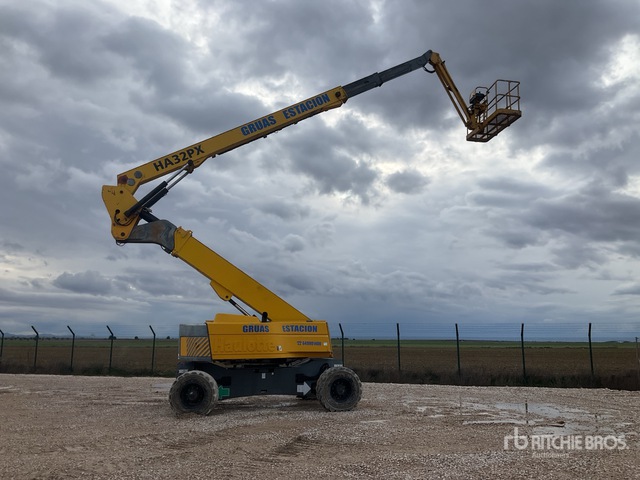 2006 Haulotte HA32PX 4WD Diesel Articulating Boom Lift | Ritchie Bros ...