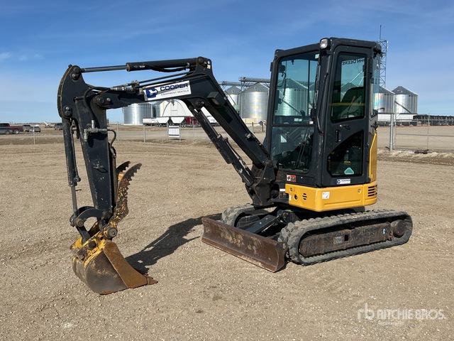 John Deere 26G Mini Excavators transport quote to Morinville, AB ...
