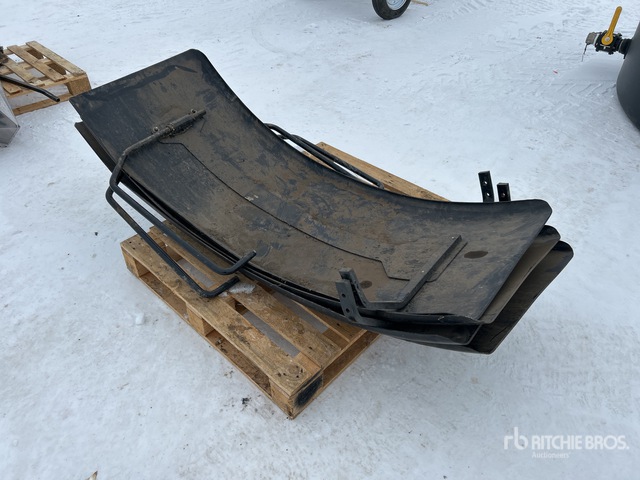 Quantity of (4) Sprayer Fenders | Ritchie Bros. Auctioneers