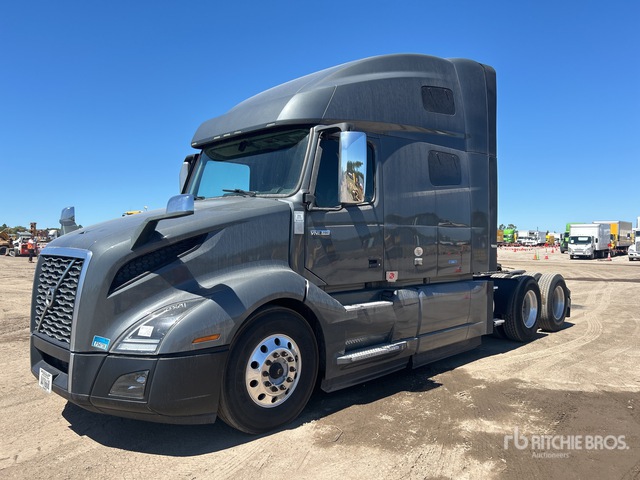 2019 Volvo VNL760 6x4 T/A Sleeper Truck Tractor | Ritchie Bros. Auctioneers