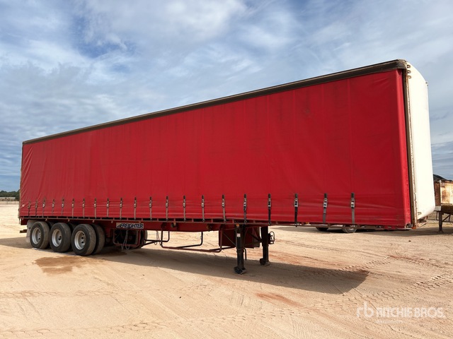 2002 MaxiTrans 13.6 m Tri/A Tautliner Trailer | Ritchie Bros. Auctioneers