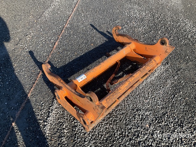 JCB Adapter | Ritchie Bros. Auctioneers