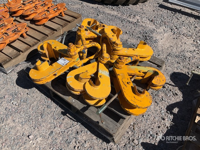 Quantity of (5) General Clamp S12 8 in - 18 in Jaws for Hoist / Lote de ...