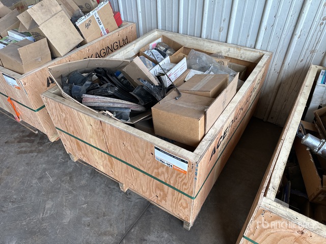 Quantity of (1) Crates of Assorted Truck Parts | Ritchie Bros. Auctioneers