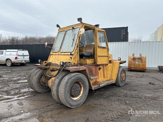 1978 Cat V-300B Pneumatic Tire Chariot Élévateur (Inoperable) | Ritchie ...