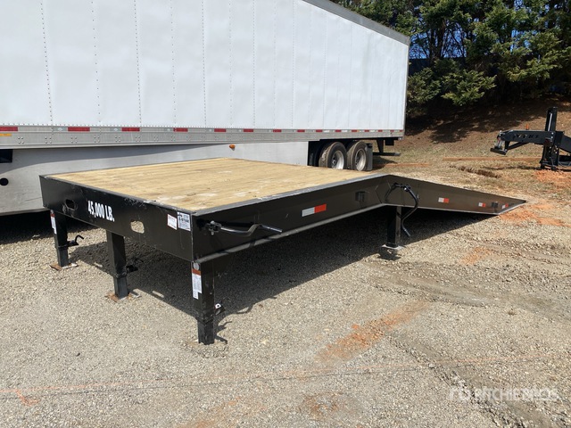 25 Ft x 101 In Loading Ramp | Ritchie Bros. Auctioneers