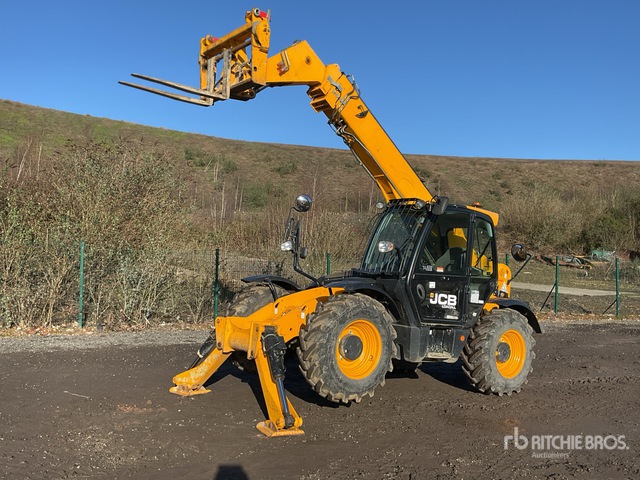 2017 JCB 533-105 Telehandler | Ritchie Bros. Auctioneers
