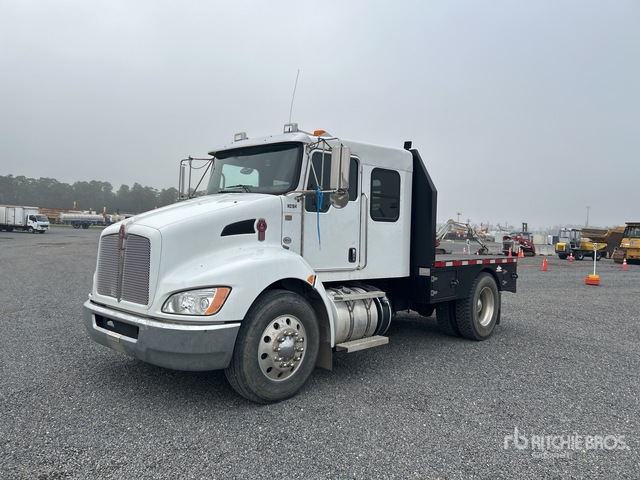 2020 Kenworth T-370 4x2 Extended Cab Flatbed Truck | Ritchie Bros ...