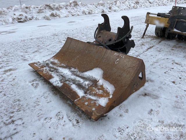 WBM 90 in Q/C Hydraulic Tilting Excavator Chuck Blade - Fits Volvo ...