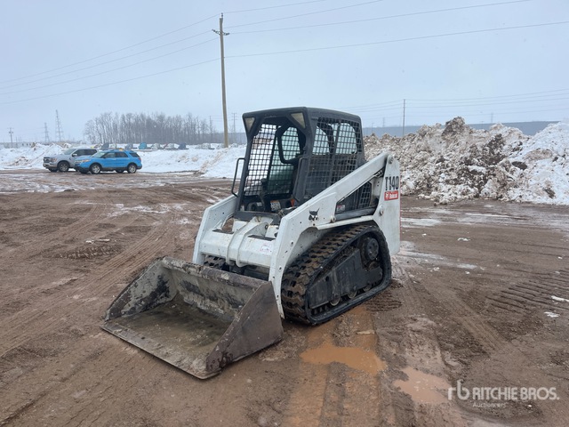2009 Bobcat T140 Compact Track Loader | Ritchie Bros. Auctioneers