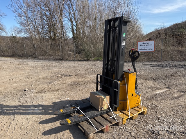2007 ELECTRIC STACKER 1200 kg Chariot Elevateur Chariot Élévateur ...