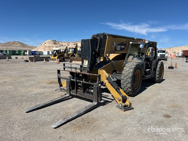 2015 Cat TL1055D Telehandler | Ritchie Bros. Auctioneers