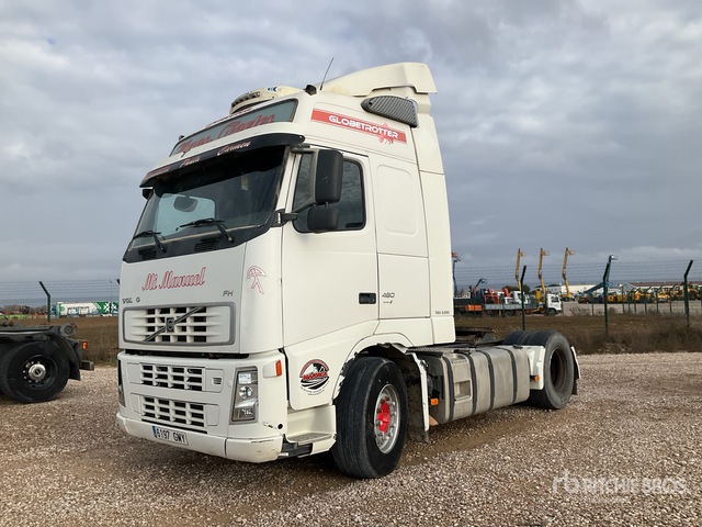 2008 Volvo 4x2 S/A Sleeper Truck Tractor | Ritchie Bros. Auctioneers