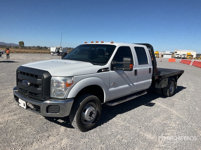 2016 Ford F-350 XL 4x4 Crew Cab Camión con Plataforma / Flatbed Truck ...