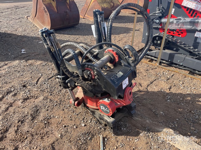 2018 Rototilt R4 Tiltrotator - Fits 10-16 Ton Excavator | Ritchie Bros ...