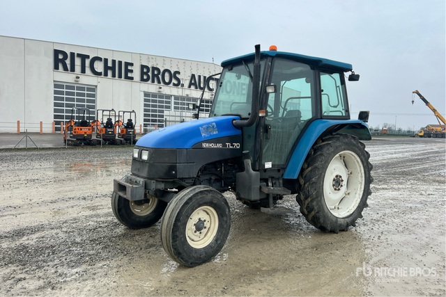 2000 New Holland TL70 Tracteur agricole 2 roues motrices | Ritchie Bros ...