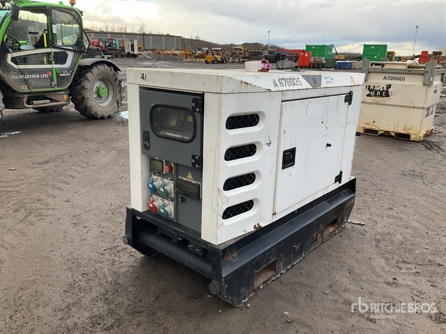 Sdmo R22 20 kVA Skid-Mounted Groupe électrogène | Ritchie Bros. Auctioneers