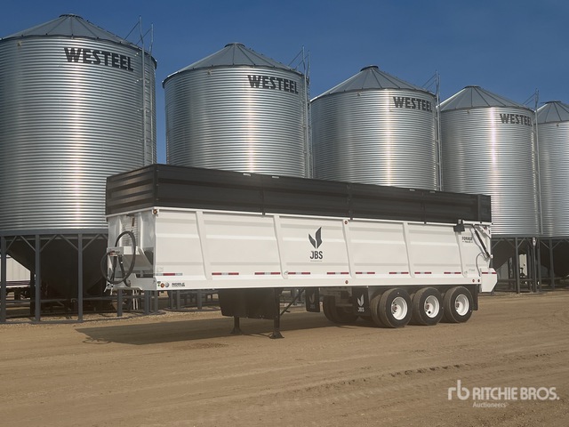2024 JBS FT3660 36 ft Tri/A Silage Trailer | Ritchie Bros. Auctioneers