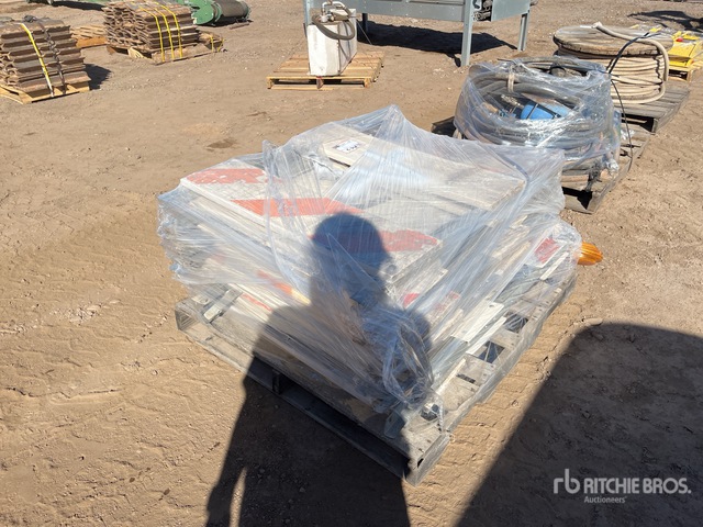 Quantity of Traffic A-Frame Barricades | Ritchie Bros. Auctioneers