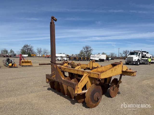 Rome 10 ft Tandem Breaking Disc | Ritchie Bros. Auctioneers