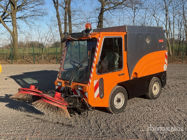2003 Hako Citymaster 1800 Sweeper Truck | Ritchie Bros. Auctioneers