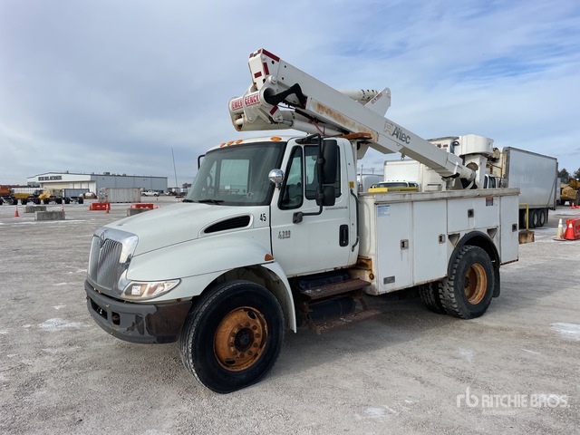 Altec TA40 40 ft on 2007 International 4300 4x2 Bucket Truck | Ritchie ...