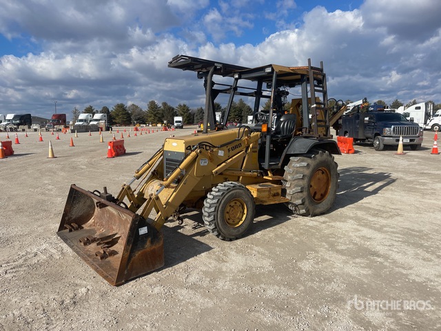 1996 Ford 455D 4x4 Backhoe Loader | Ritchie Bros. Auctioneers