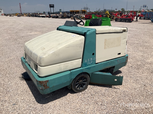 2005 Tennant 6650 Floor Sweeper | Ritchie Bros. Auctioneers