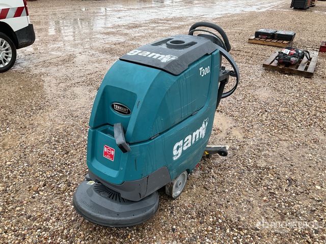 2017 Tennant T300E Floor Scrubber | Ritchie Bros. Auctioneers