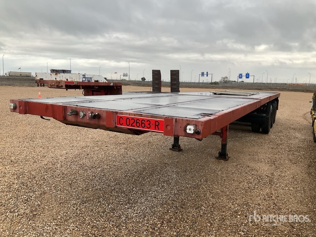 Leciñena SREX-3ED Tri/A Extendable Flatbed Trailer | Ritchie Bros ...