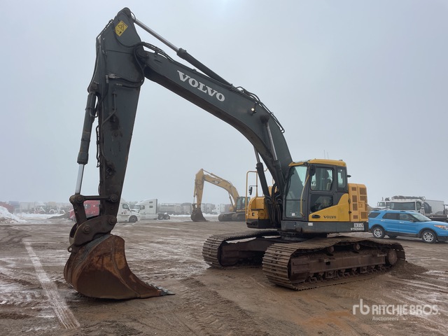 2014 Volvo ECR305CL Tracked Excavator | Ritchie Bros. Auctioneers