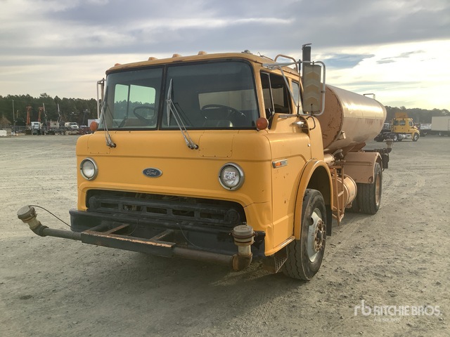 1989 Ford C8000 4x2 COE Water Truck (Inoperable) | Ritchie Bros ...