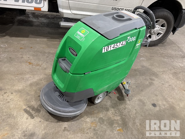 2019 Tennant T300 Walk-Behind Electric Floor Scrubber in Toledo, Ohio ...